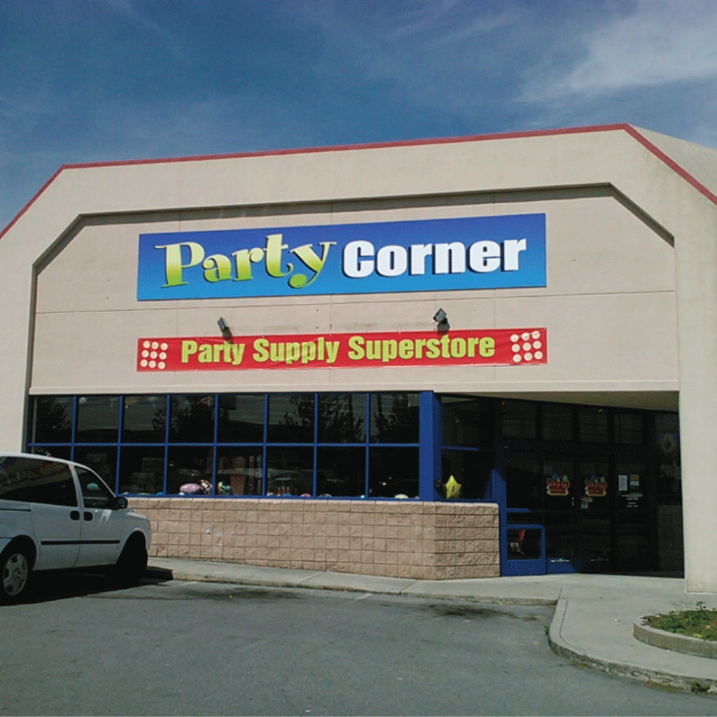 Party-corner-exterior - Stafford Custom Graphics